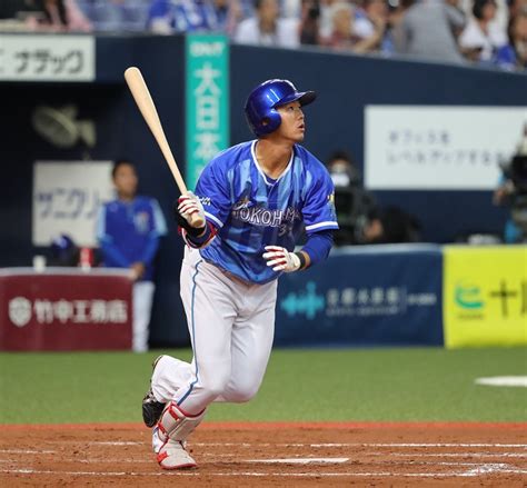 Dena・楠本泰史 虎視眈々と空いた一角を狙う／レギュラー争いダークホース 野球コラム 週刊ベースボールonline