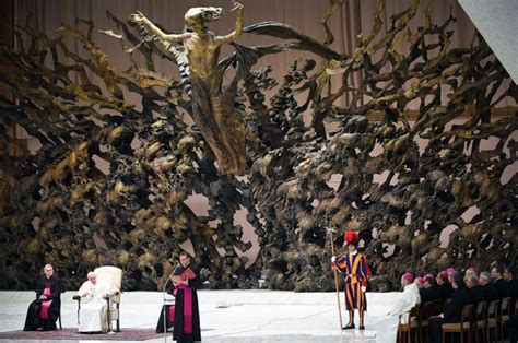 Las maquinaciones del diablo o un escándalo gay por qué el comandante de la guardia del Papa