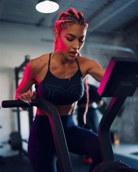 Top 30 Hottest Wwe Female Wrestlers Of All Time Including 2025