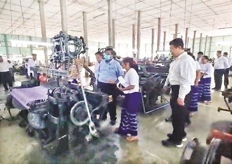 Myanmarnationalpost အထည်များရက်လုပ်ရာတွင် သုံးစွဲသူများ စိတ်ဝင်စားပြီး