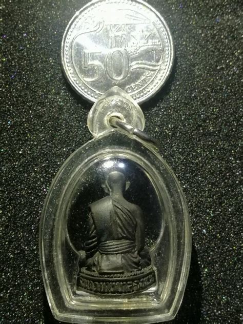 Luang Pu Tim Wat Phra Kow Roop Lor Roon 2 Hobbies And Toys Memorabilia And Collectibles