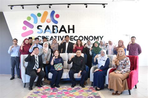 Yb Datuk Dr Haji Mohd Arifin Bin Datuk Haji Mohd Arifjp Menteri Sains