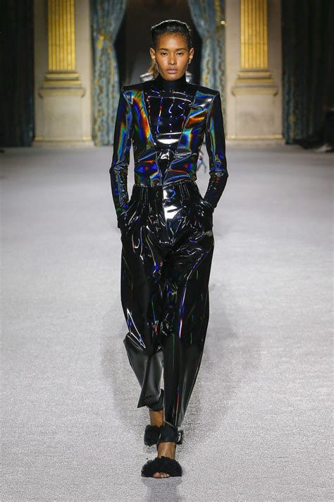 Why Hasnt Futuristic Fashion Evolved From Retro Futurism Ideas What