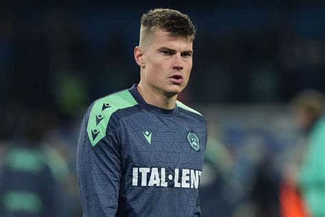 Big Challenge Leeds Sign Slovenia Centre Back Jaka Bijol From