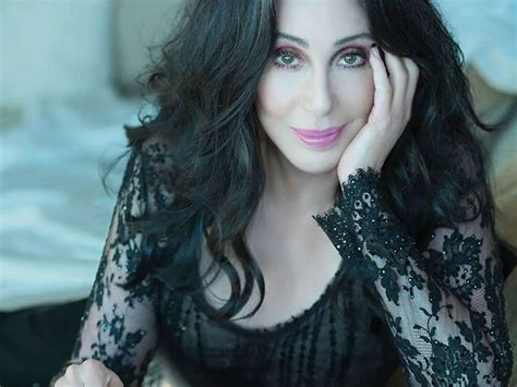 10 Best Cher Tweets Which Are A Big Mood This Fall Society19
