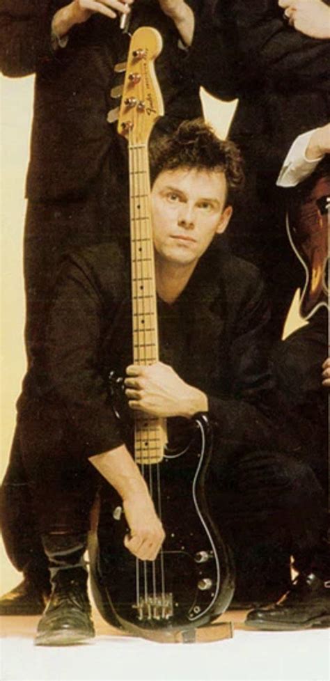 Le Bassiste Des Pogues Darryl Hunt Est Décédé à 72 Ans