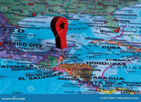 Punto De Anclaje Rojo En El Mapa De Belice Fondo De Viaje De Concepto Foto De Archivo Imagen