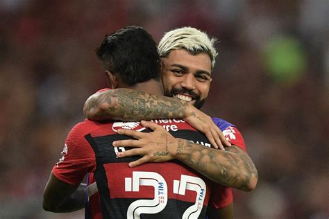 O Flamengo Joga Hoje 1009 Transmissão Do Premiere Saiba Onde