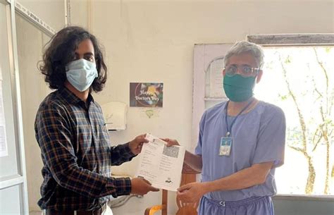Padma Shri Ravi Kannan Gets Covishield Vaccine Urges People To Remain