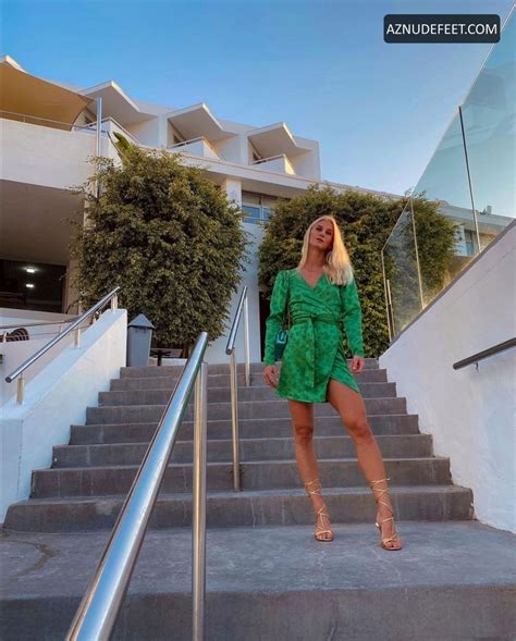 Sofia Jakobsson Feet Aznudefeet