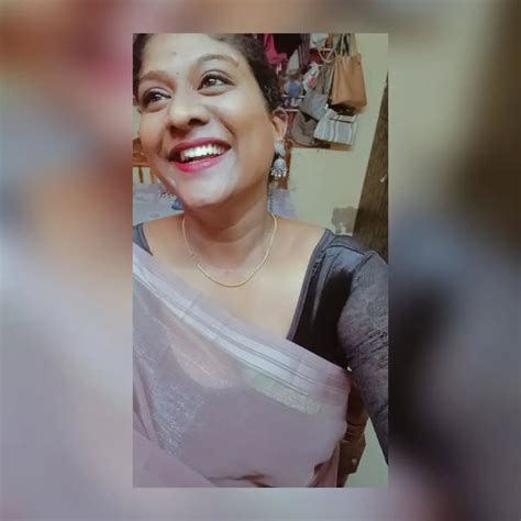 Nandhini Sundar Weird Queen Threads Say More