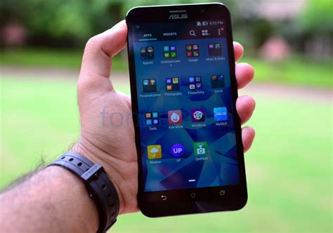 Asus Zenfone 2 Deluxe Hands On And Gallery