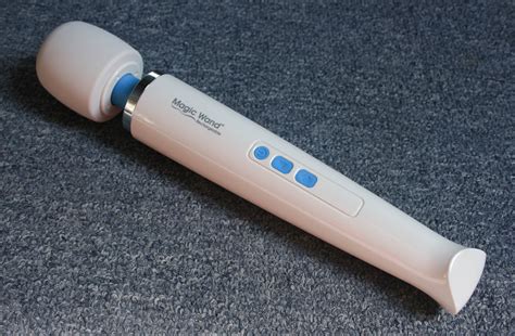 Review Magic Wand Rechargeable Girly Juice