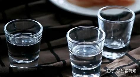 粮策丨酒桌上给领导敬酒有什么话术吗？酒桌上给领导敬酒话术 知乎