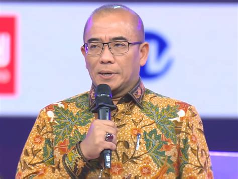 Jokowi Resmi Pecat Hasyim Asyari Dari KPU Karena Pelanggaran Etik