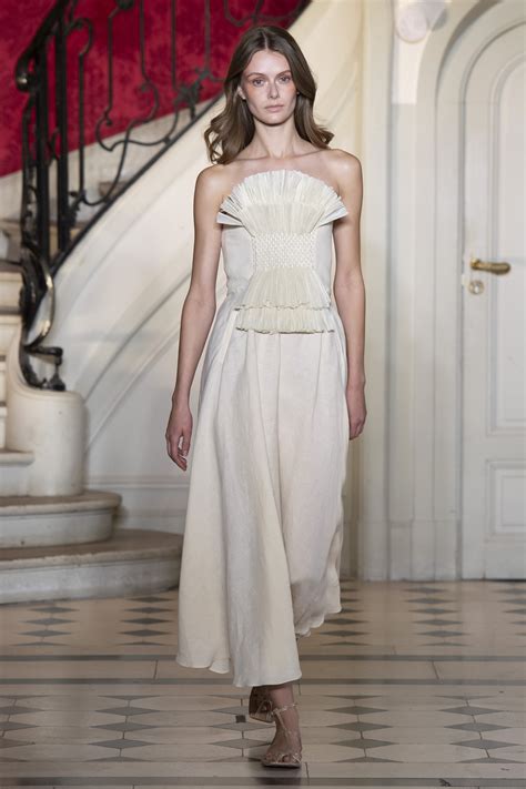 Johanna Ortiz Spring 2025 Ready To Wear Runway Fashion Show