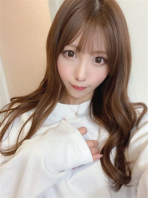 こんにちにゃん🐱 朝日奈かれん🦋 Asahinacmore