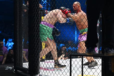 Galerie Zápas Jaromíra Soukupa s Alešem Bejrem v Clash of the Stars