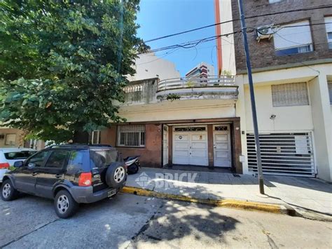 Venta Casa 40 Años 3 Dormitorios 125m2 1 Cochera Ginebra Y Av