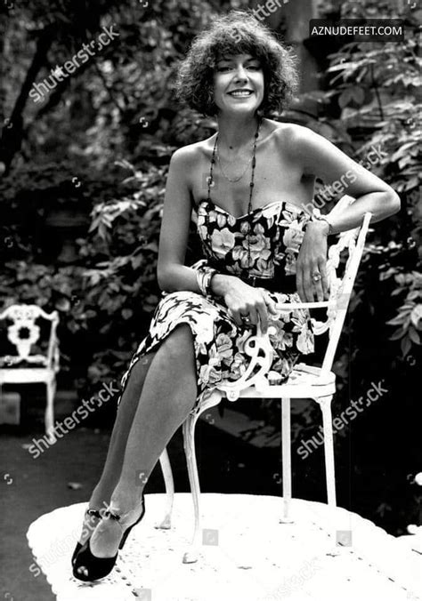 Belinda Lang Feet Aznudefeet