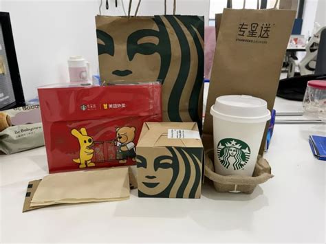 星巴克外卖图片送餐星巴克外卖图片大山谷图库