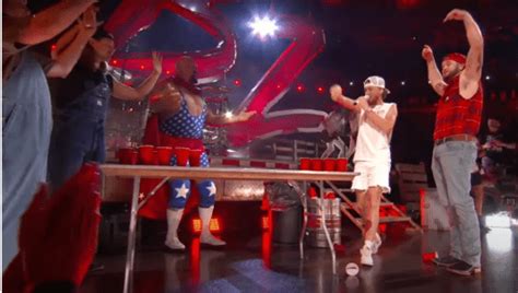 Aews Paul Wight Brings Captain Insano To Country Music Awards Wwe