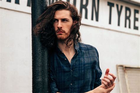 O Significado De Take Me To Church Do Hozier Letrasmusbr