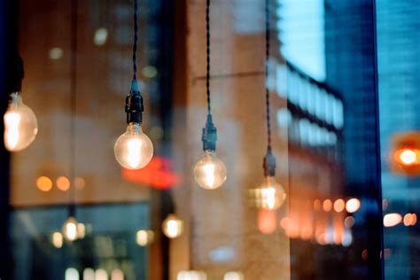 Zone L aide remplacer une halogène par une ampoule led une aide des comparatifs efficaces