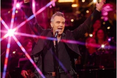 Robbie Williams Defends His Participation In Fifa World Cup Qatar