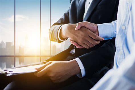 악수 성공적인 협상 및 파트너십 커뮤니케이션의 합의를 하는 비즈니스 사람들 개념에 대한 스톡 사진 및 기타 이미지 개념 계약서 기업 비즈니스 Istock