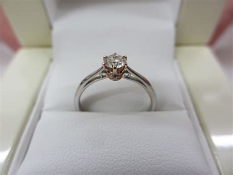 祖母から代々受け継がれている婚約指輪 Garden神戸三ノ宮