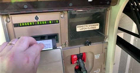 Boeing 747s Use Outdated Floppy Disks For Software Updates