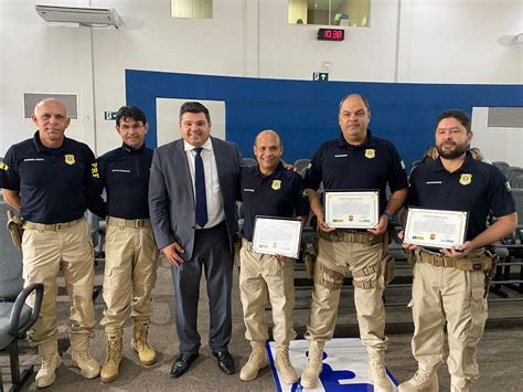 Vereador Silvio Pitu Homenageia Policiais Rodoviários Federais Câmara