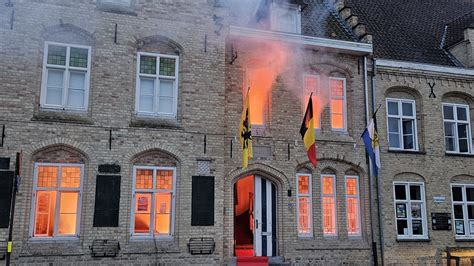 Brandweer Westhoek Stelt Nieuwe Mobiele Commando Unit Voor Brandweer