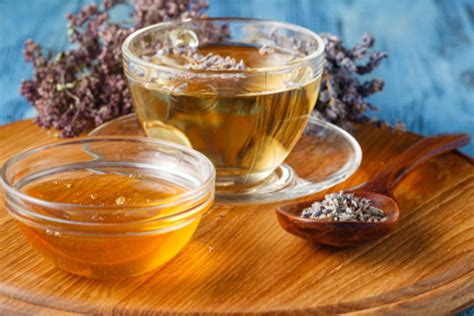 உடல் எடையை குறைக்கும் கிராம்பு டீ தினமும் காலையில் குடிக்கலாமா மனிதன்