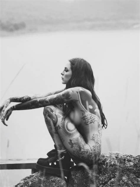 Candelaria Tinelli Se Desnudó Por Completo En Un Imponente Paisaje Patagónico Infobae