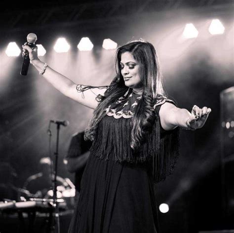 Richa Sharma Best Songs Career Age Birthday Net Worth