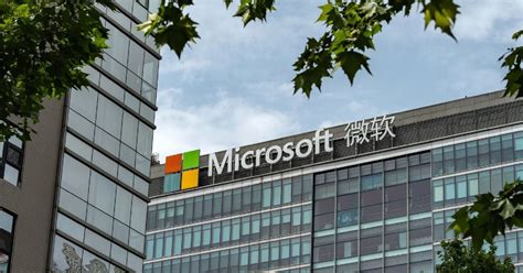 Chinese Microsoft Employees Are Being Forced To Use Iphones