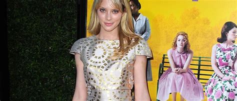 2520x1080 April Bowlby Windows Wallpaper Coolwallpapers Me