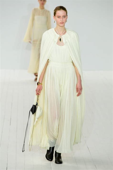 Chloé RTW Fall 2023 搜狐大视野 搜狐新闻