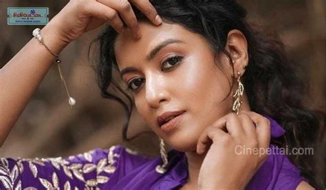 அதுக்குன்னு இது மாடர்ன் ஓவர்லோட் கிரங்கடிக்கும் ரோஷினி Cinepettai