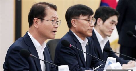머니s포토 이정식 근로자 인권 침해 위법행위 여전히 행해지고 있어