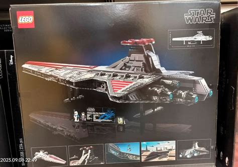 LEGO Star Wars Ultimate Collector Series 75367 Venator-Class Republic ...