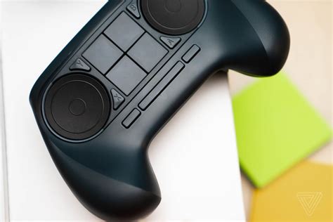 The Steam Controllers Troubled Trackpads Made For A Better Steam Deck The Verge