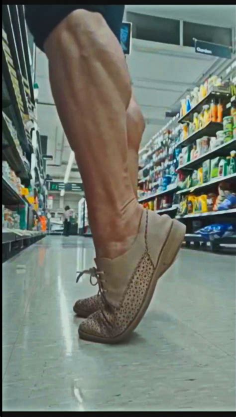 Muscular Calves Down Under Toe Pointing Inner Heads Flex Barefeet