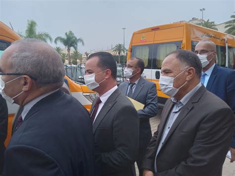 جماعة آيت ولال تتسلم حافلتين للنقل المدرسي في إطار شراكة بين الجماعة و مجلس العمالة الأحداث