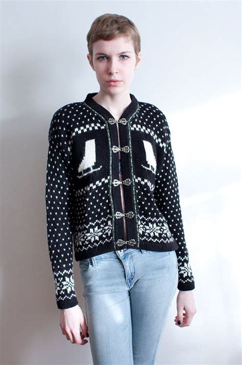 Great Vintage Sweater Trending Outfits Vintage Sweaters Clothes