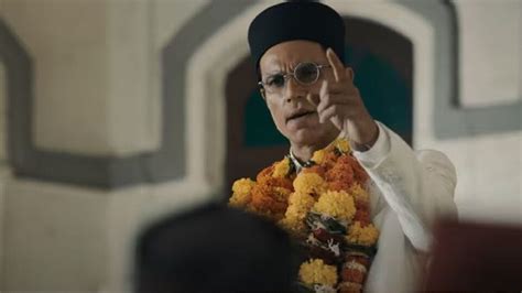 Swatantrya Veer Savarkar Review ‘स्वातंत्र्यवीर सावरकर चित्रपटात
