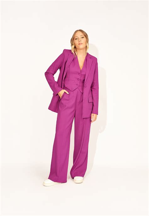 Blazer Maui Pitaya Leticia Michels