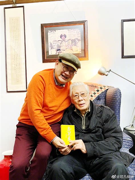 The 85 Year Old Artist Jiao Huangs Latest Photo Has Been Exposed Inews